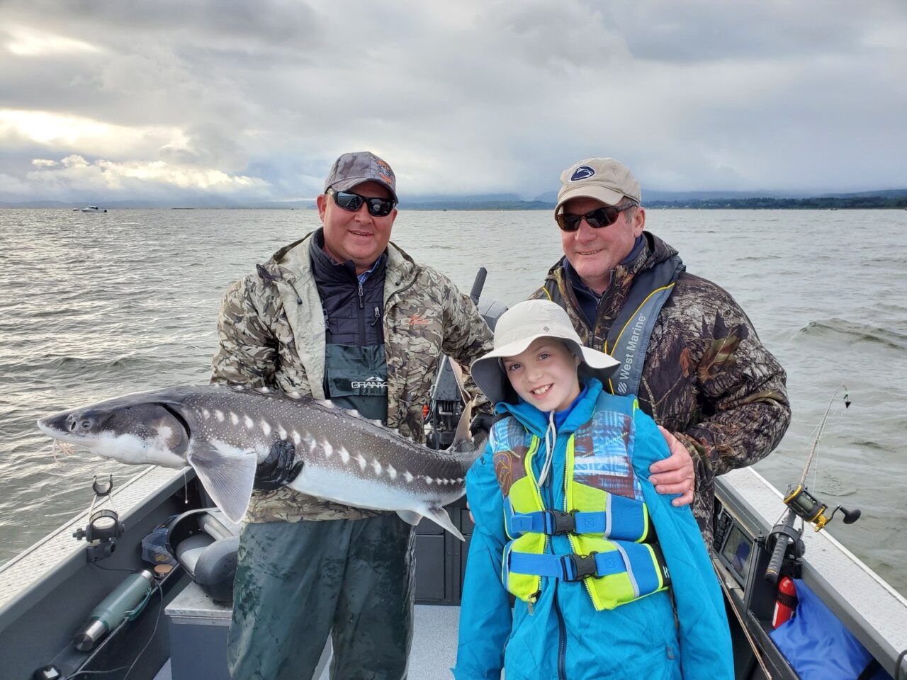 HOME - Portland Fishing Guides